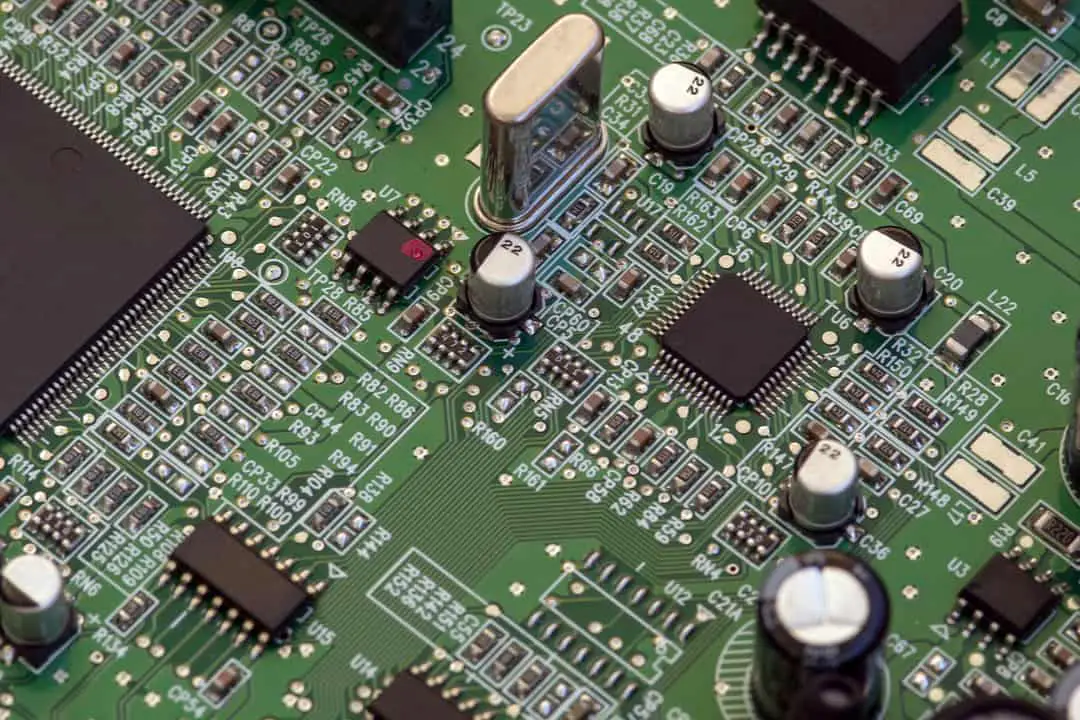 Clean The Contacts Of Computer Components - Homely Baron