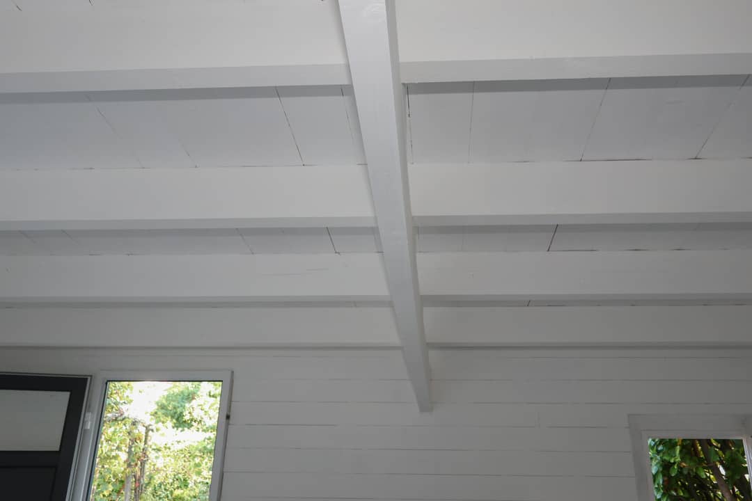 What Color To Paint Your Ceiling Beams - Homely Baron